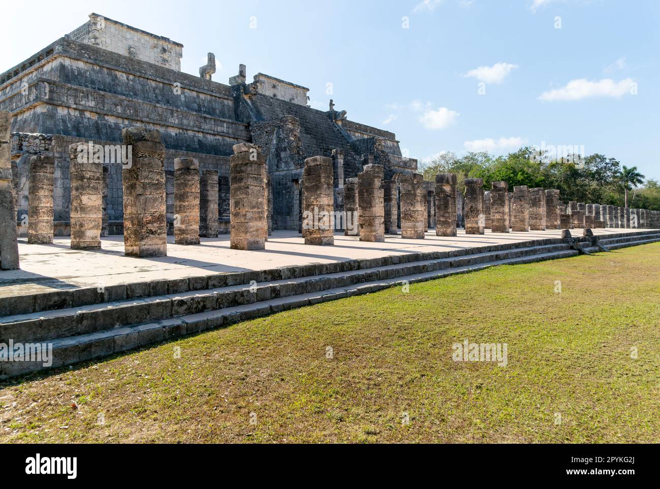 Temple of the Warriors, Templo de los Guerreros, Chichen Itzá, Mayan ...