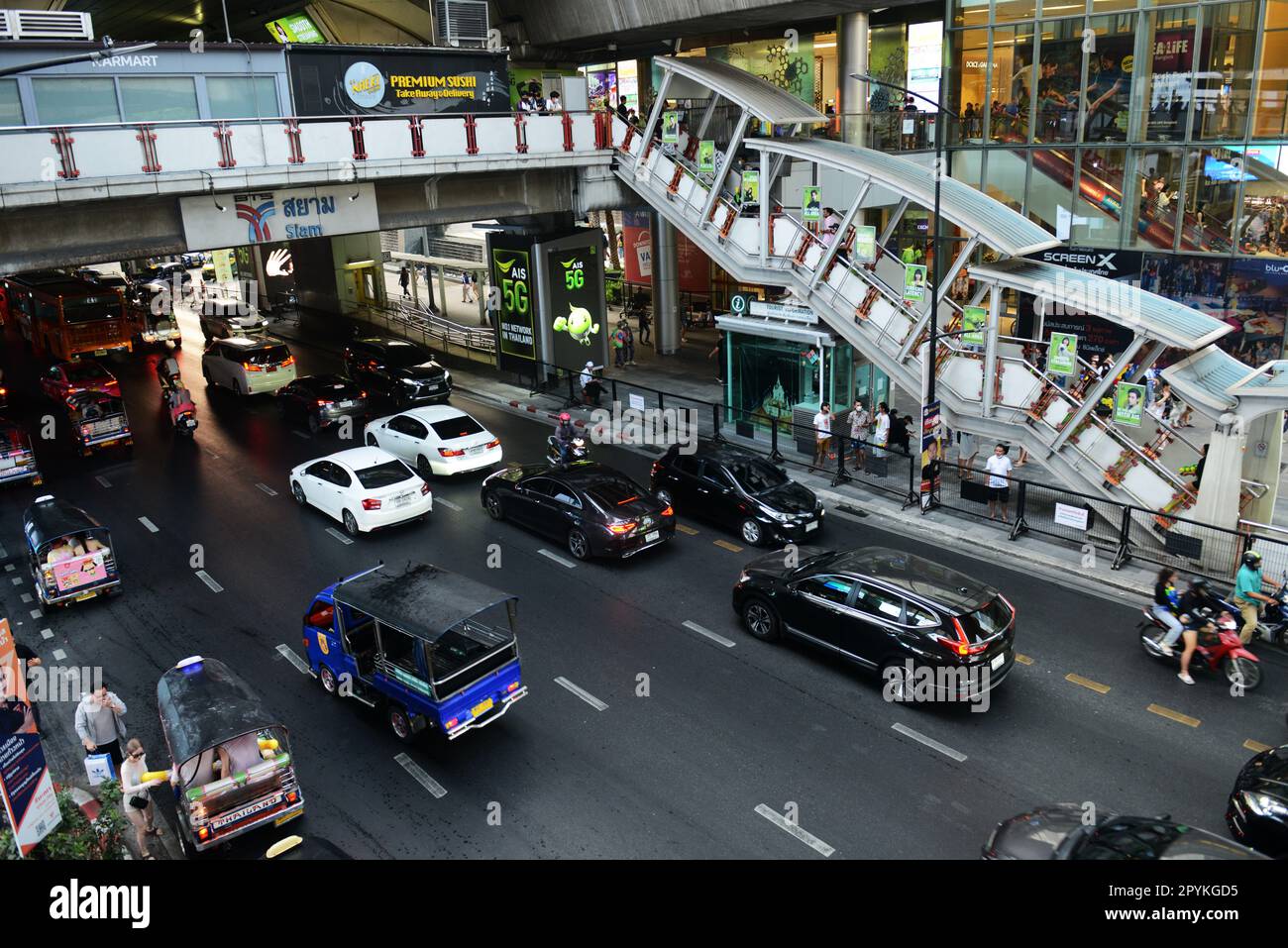 Celebrations of Songkran on Rama I Road near Siam Square in Bangkok ...