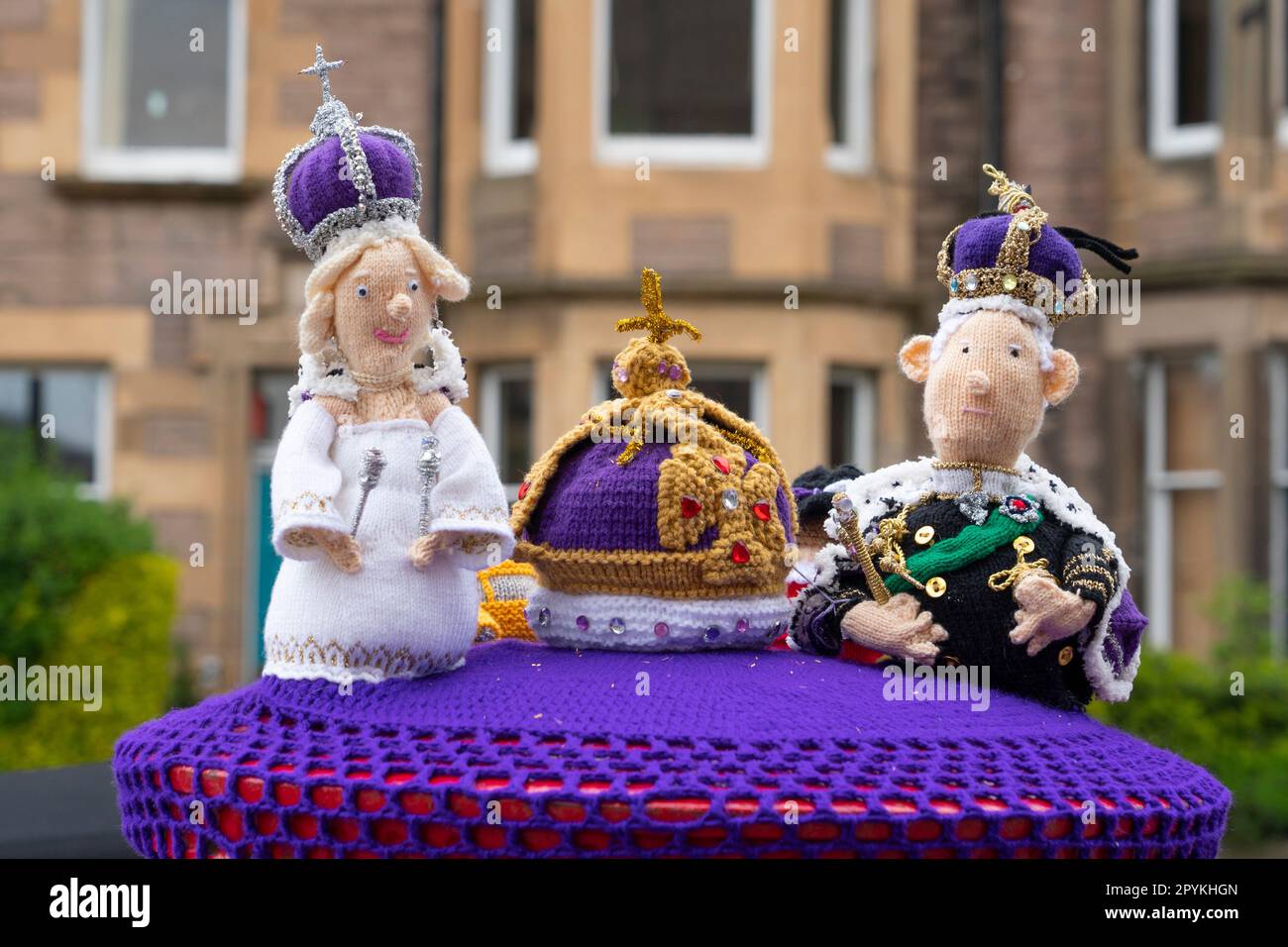 Edinburgh, Scotland, UK. 3 May 2023. A crocheted post box Coronation ...