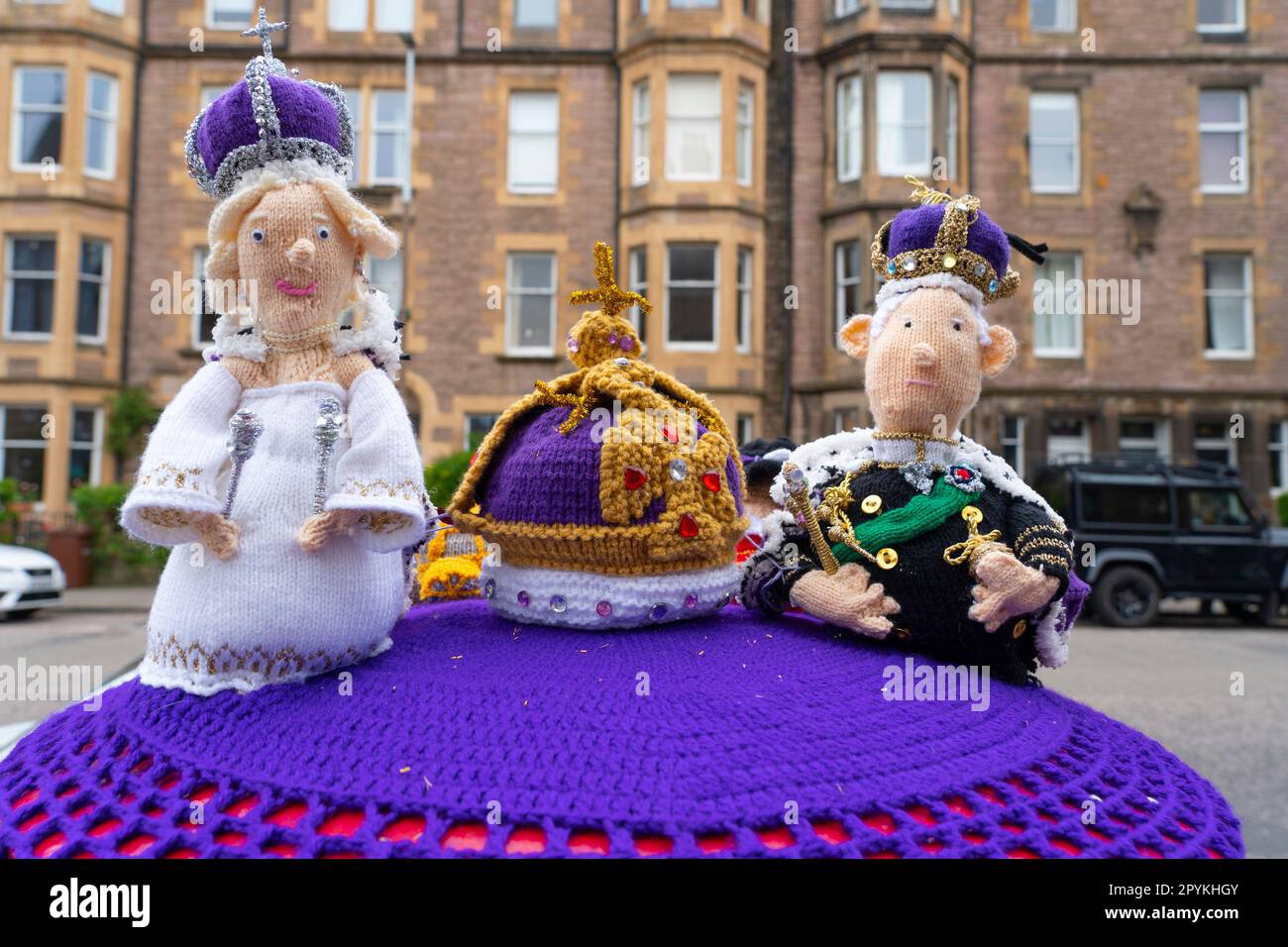 Edinburgh, Scotland, UK. 3 May 2023. A crocheted post box Coronation ...
