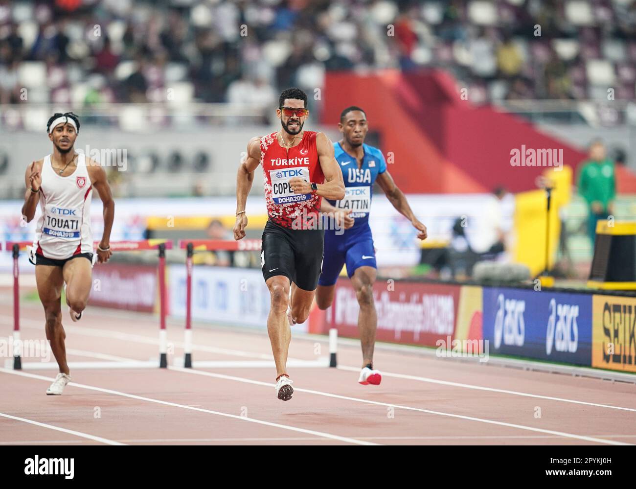 Yasmani Copello running the 400m hurdles at the 2019 World Athletics ...