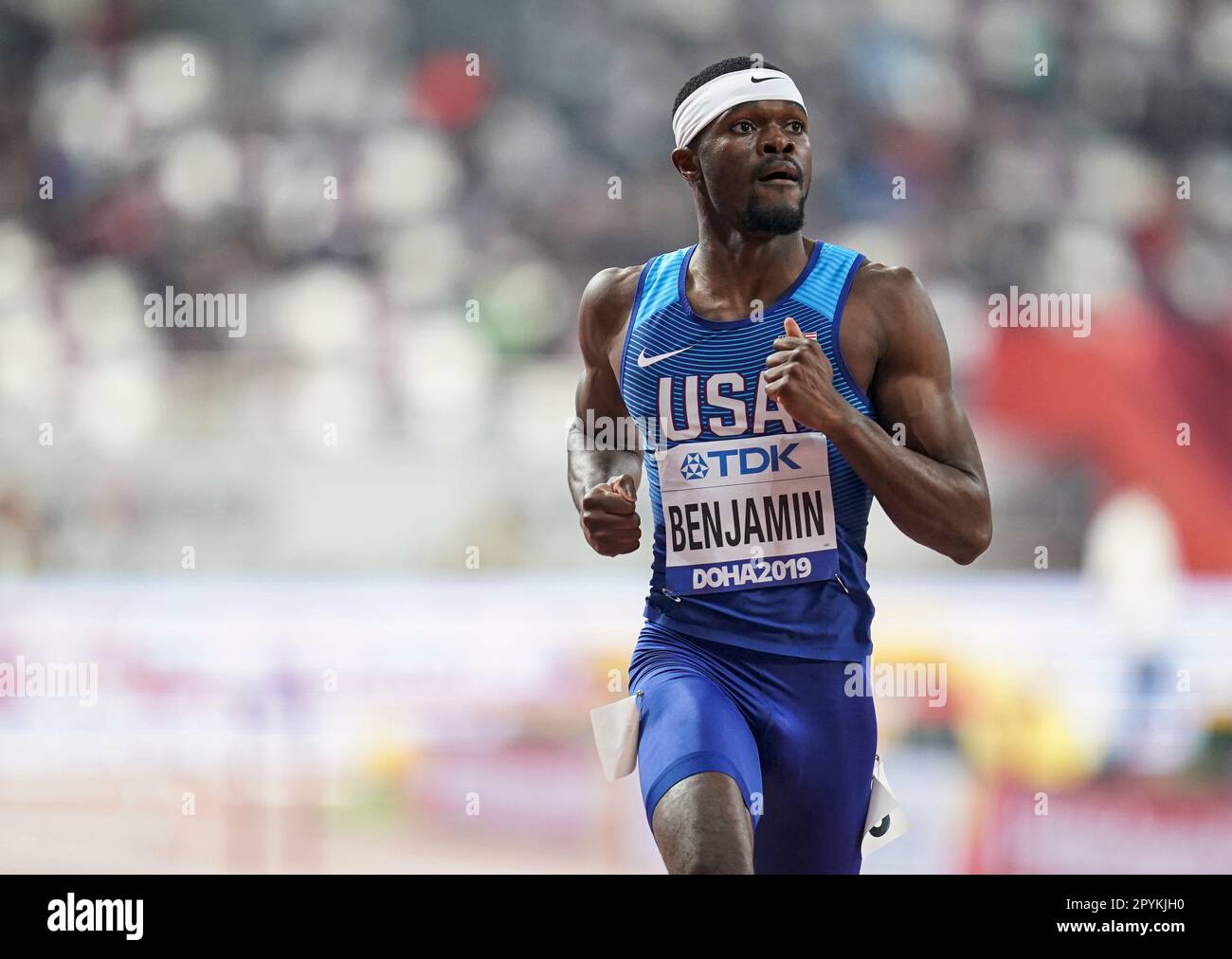 Rai Benjamin running the 400m hurdles at the 2019 World Athletics Championships in Doha Stock ...
