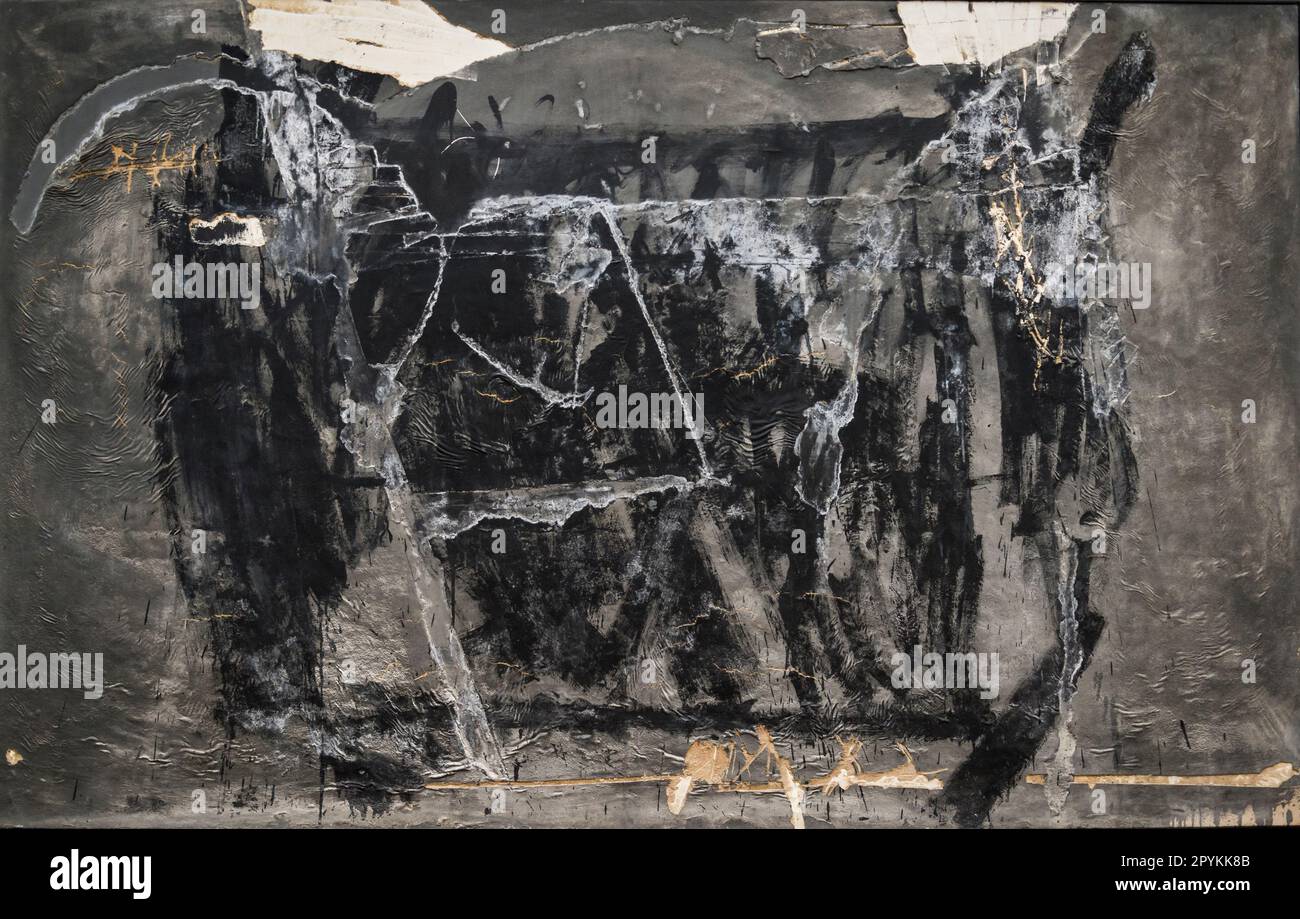 Tapies artwork hi-res stock photography and images - Alamy