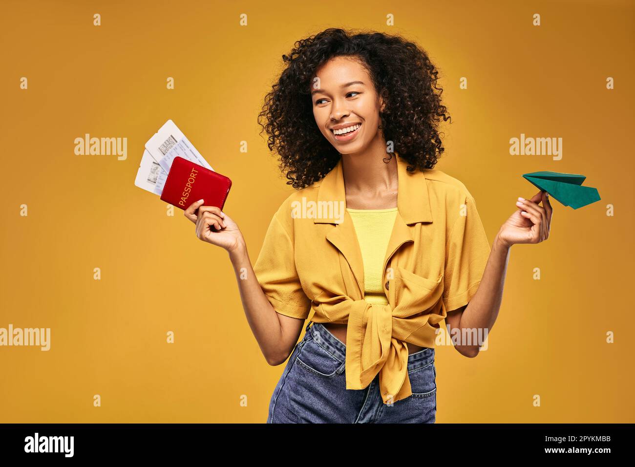 Traveling woman traveler boarding hi-res stock photography and images ...