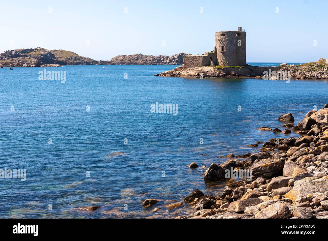 Cromwell's Castle, New Grimsby Sound and Bryher from Castle Porth ...