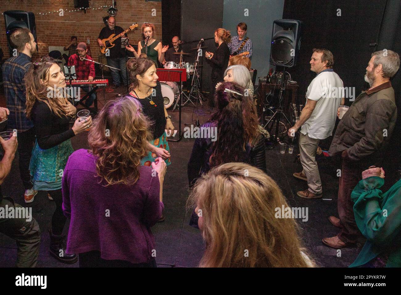 Singers Beth Keys-Holloway and Polly Gibbons depping with Kicks Without ...