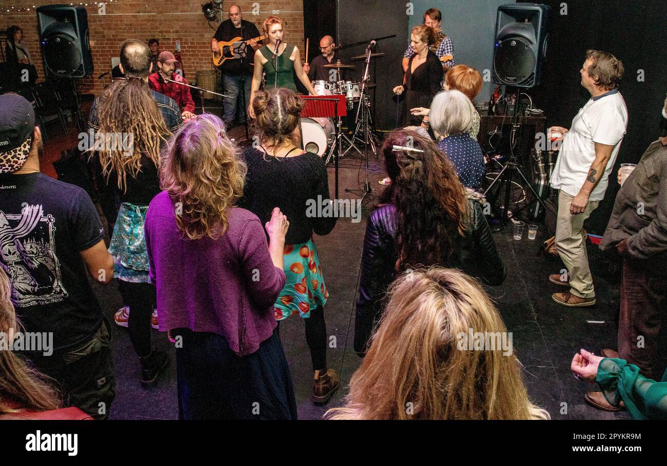 Singers Beth Keys-Holloway and Polly Gibbons depping with Kicks Without ...