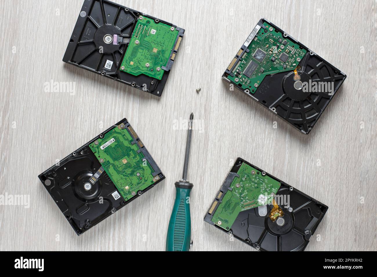 White hard disk drive screwdriver hi-res stock photography and images ...