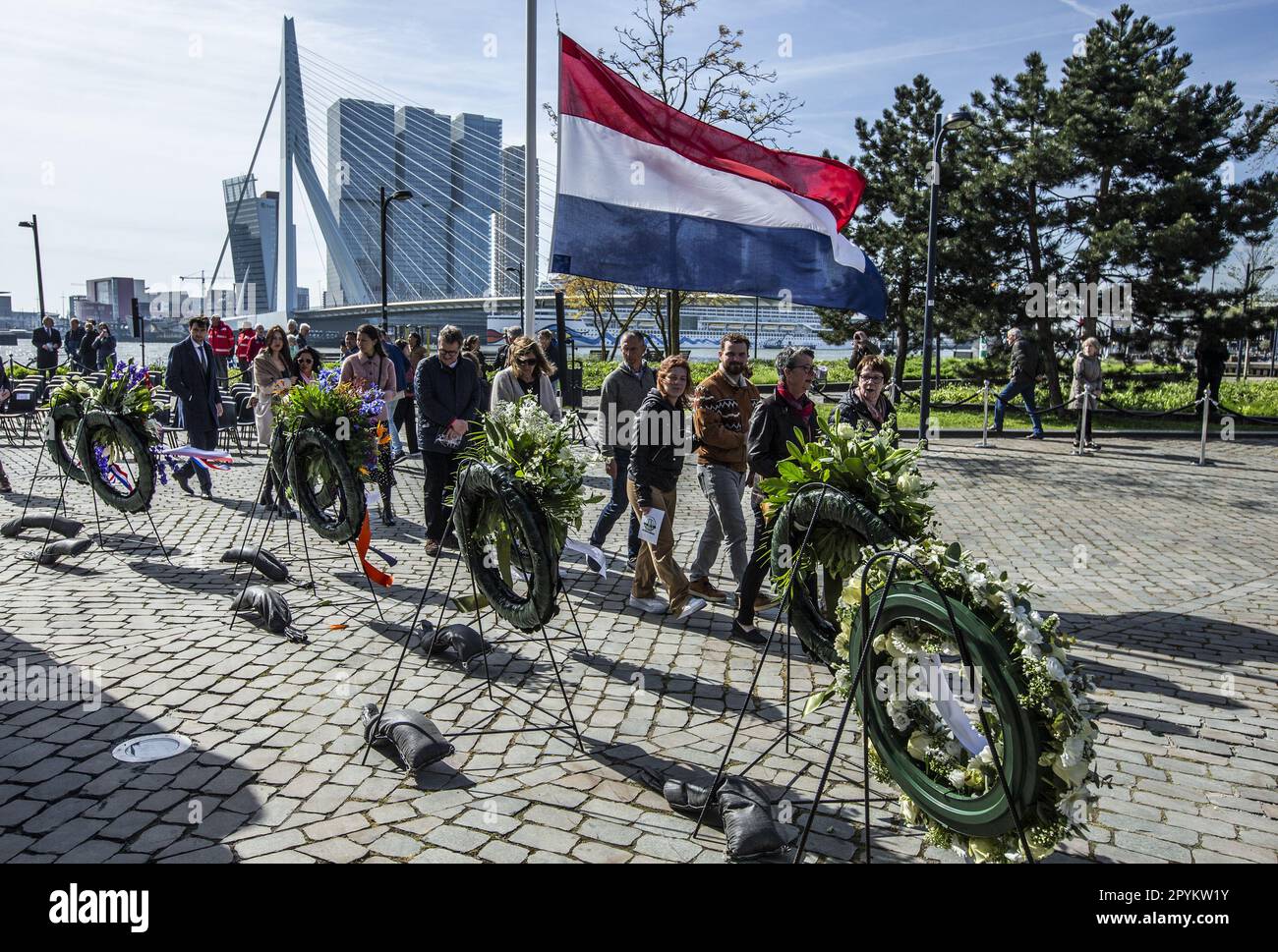 Dutch merchant ships hi-res stock photography and images - Alamy