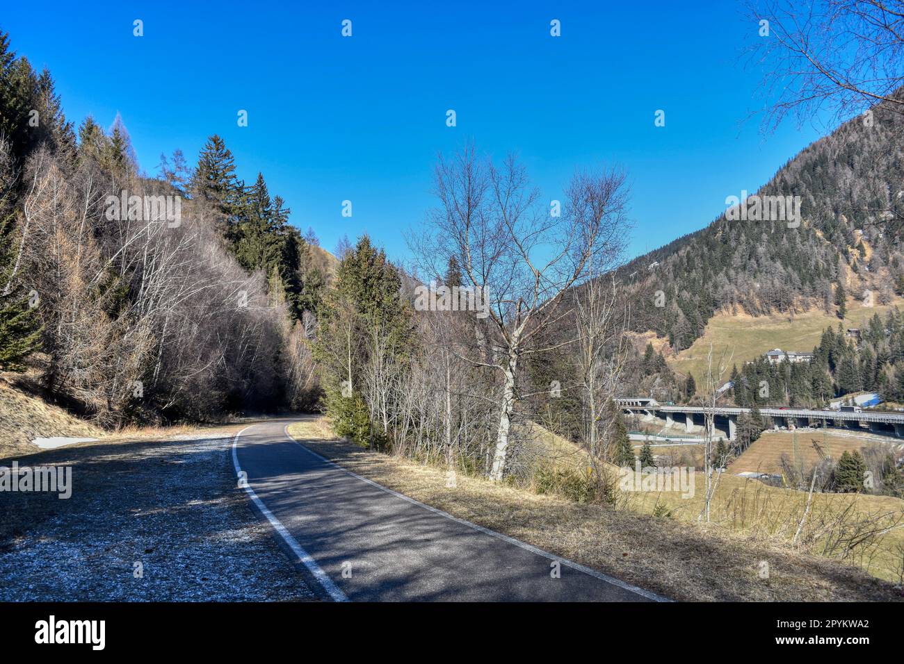 Brenner, Südtirol, Brennerautobahn, Autobahn, Wipptal, Eisack, Brücke ...