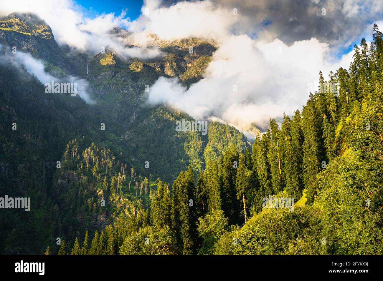 Beautiful view of Himalayan mountains on the trekking route to Kheerganga, Nakthan, Parvati ...