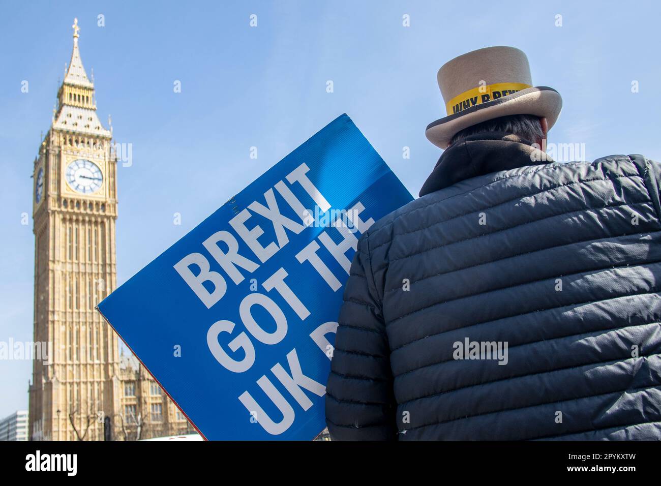 London, UK: Anti-Brexit and Rejoin campaign at Parliament Square Stock ...