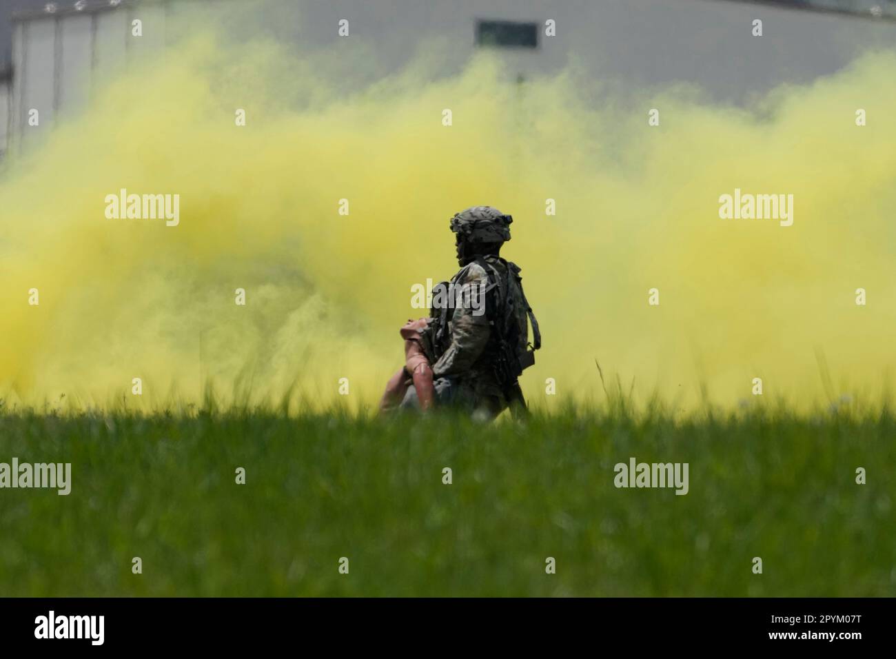U.S. soldier from the 2nd Infantry Division competes in an air assault ...