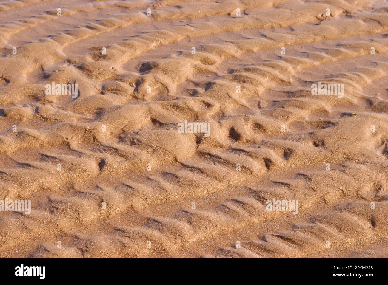 Texture and patterns in sand Stock Photo - Alamy