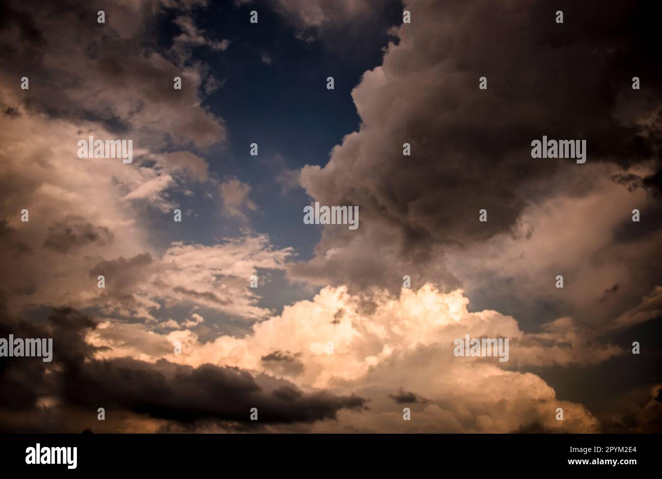Angry cloud hi-res stock photography and images - Alamy