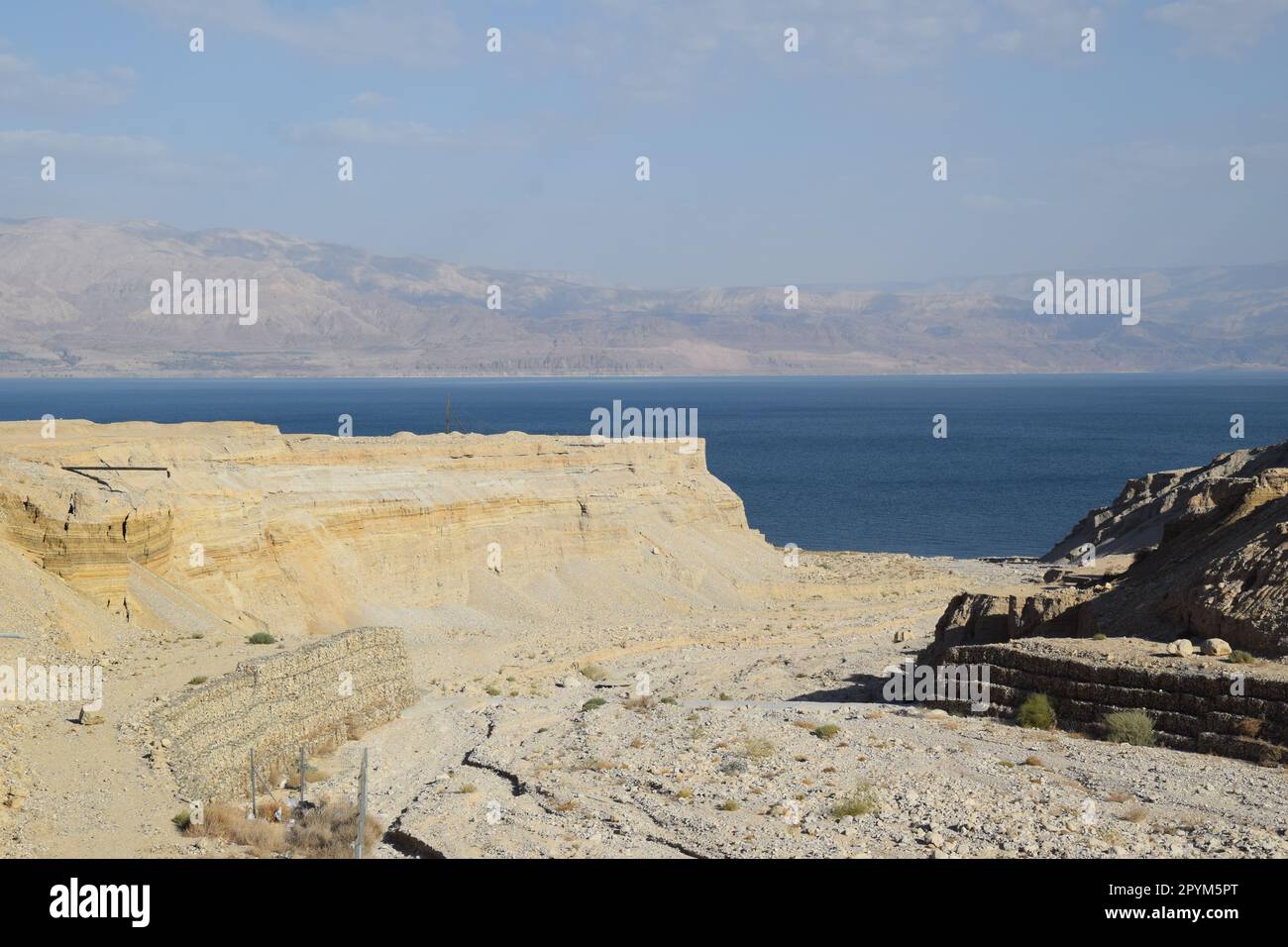 Dried out sea beds hi-res stock photography and images - Alamy