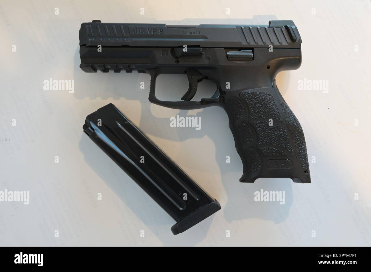Heckler & Koch VP9 Stock Photo - Alamy