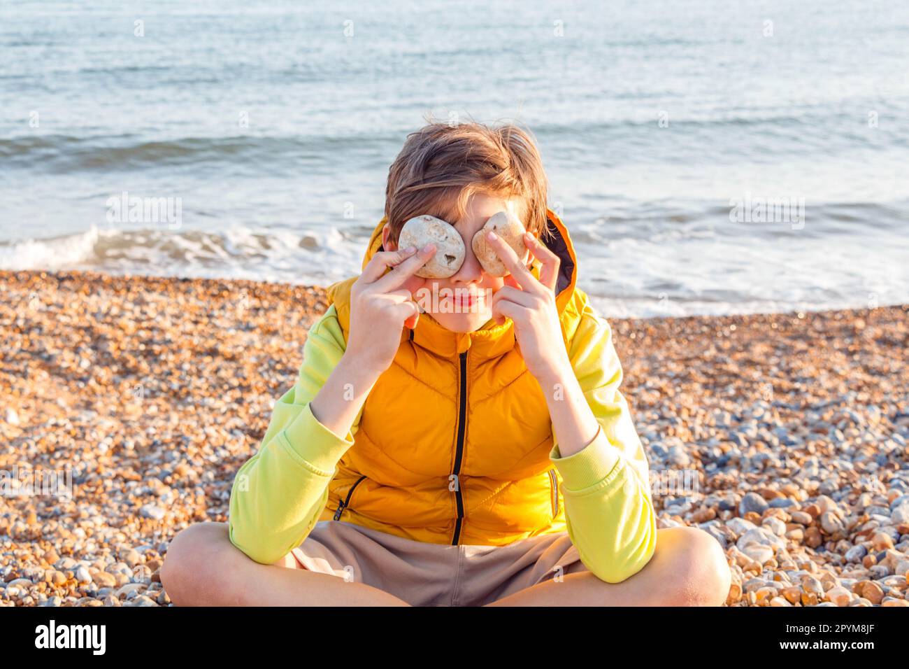 Pebble eyes hi-res stock photography and images - Alamy