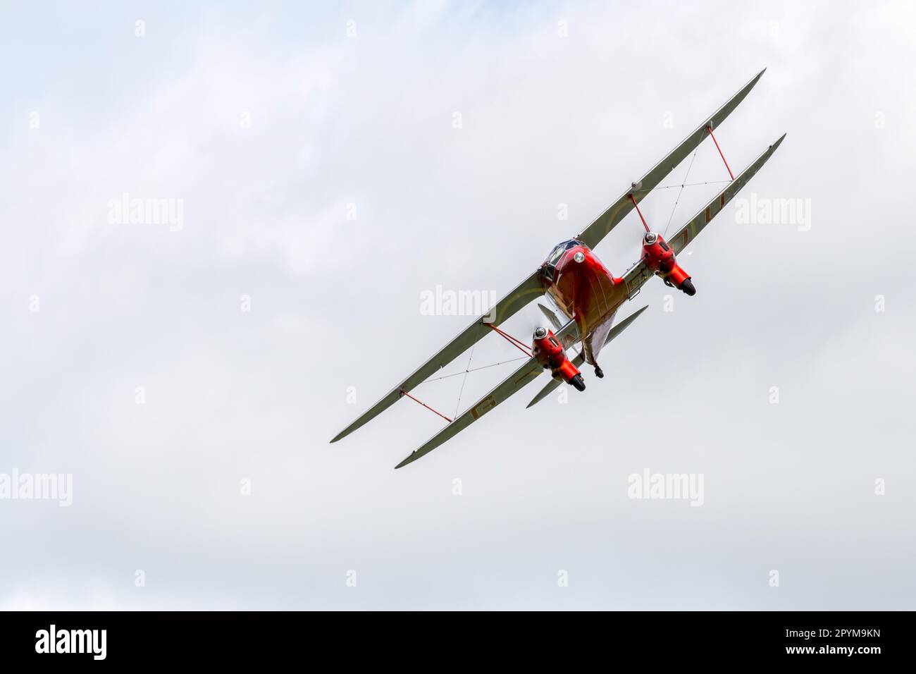 De Havilland DH90 Dragonfly at Shoreham airshow Stock Photo - Alamy