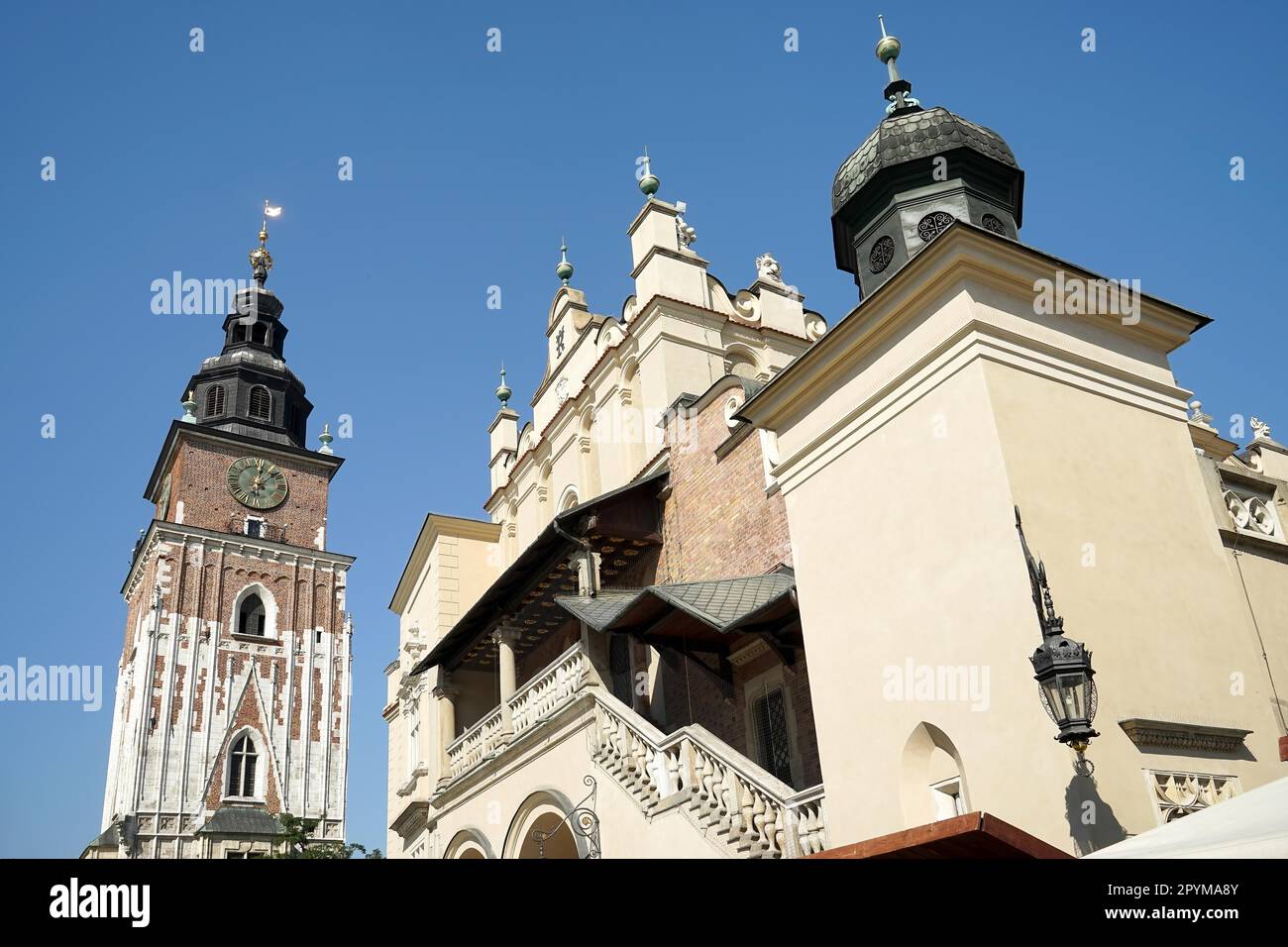 City krakow white hi-res stock photography and images - Alamy