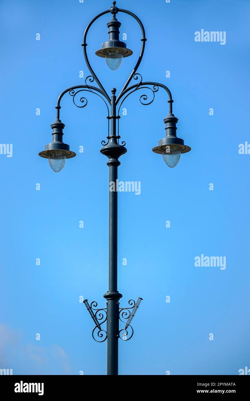 Street light in budapest hi-res stock photography and images - Alamy
