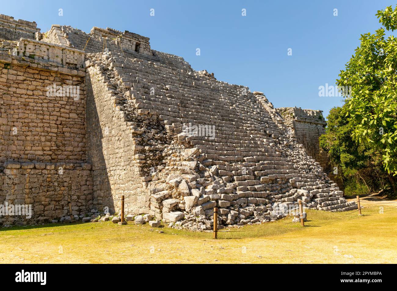 The Nunnery, Edificio de las Monjas, Chichen Itzá, Mayan ruins, Yucatan ...