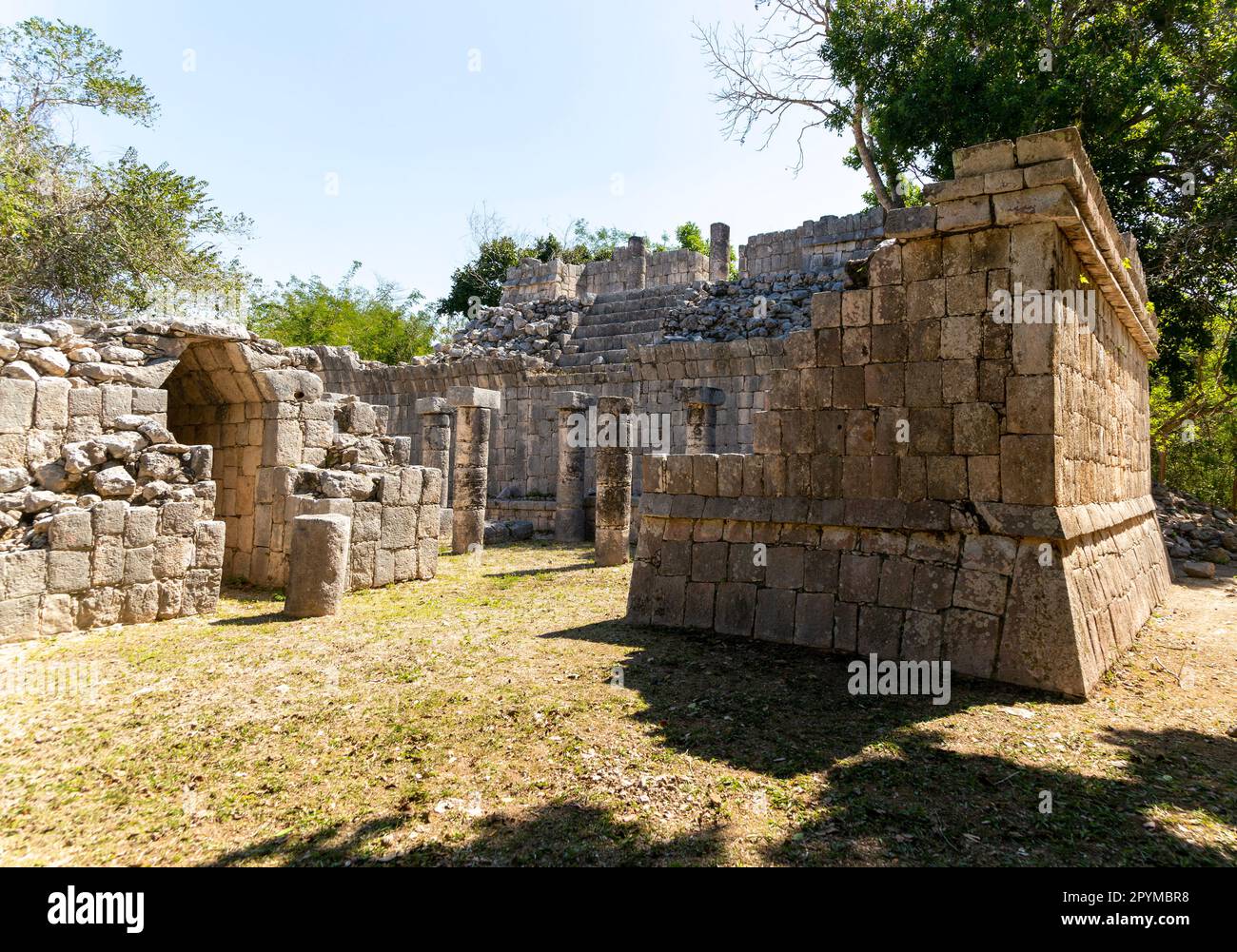Temple of Panels, Templo de los Tableros Esculpidos, Chichen Itzá ...
