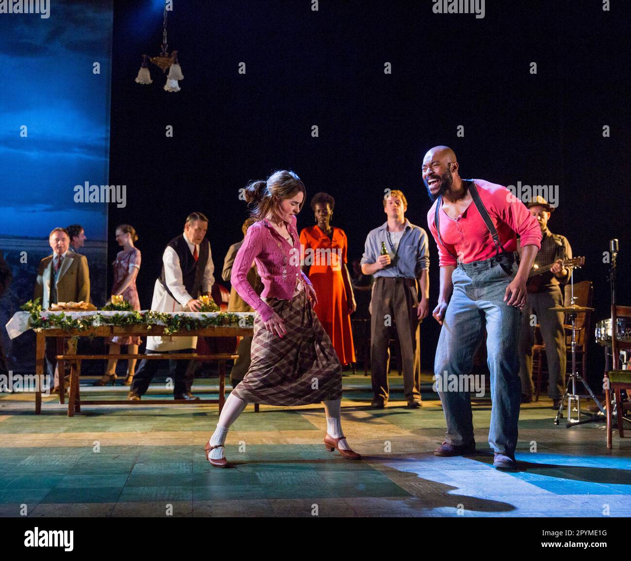 Elizabeth laine hi-res stock photography and images - Alamy