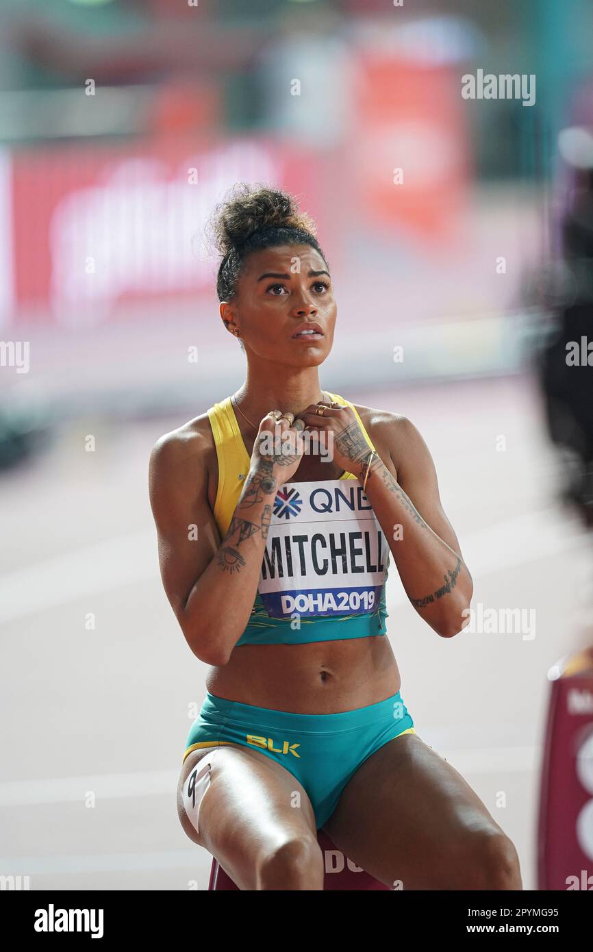 Morgan Mitchell running the 800m at the 2019 World Athletics ...