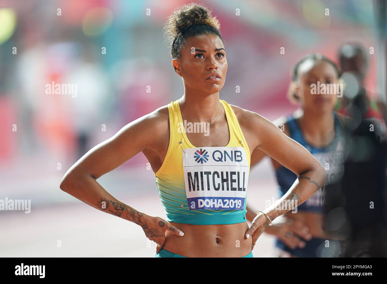Morgan Mitchell running the 800m at the 2019 World Athletics Championships in Doha Stock Photo ...