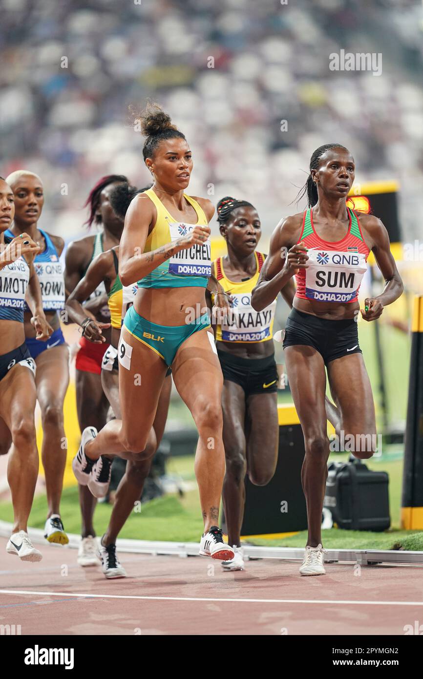Morgan Mitchell running the 800m at the 2019 World Athletics ...