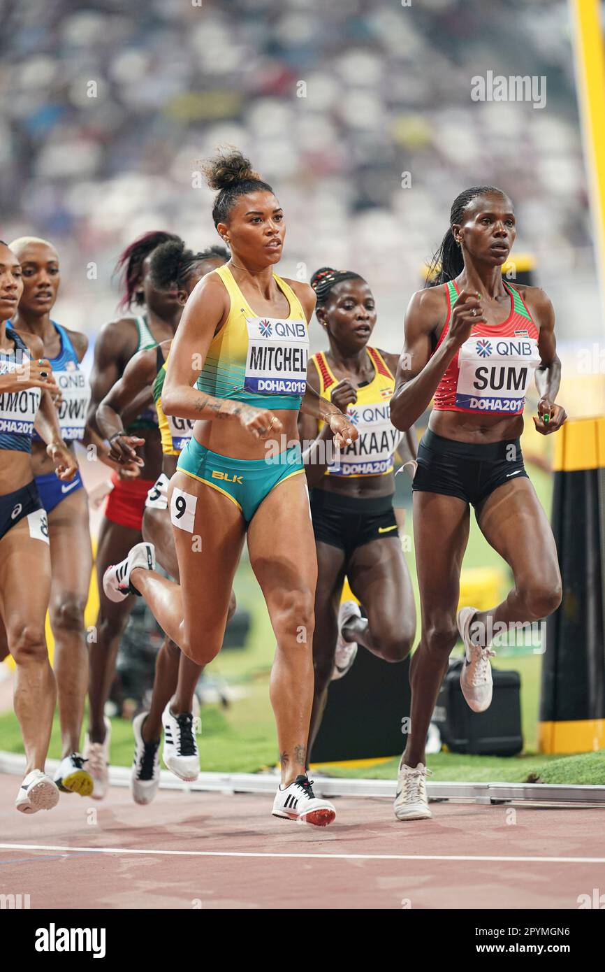 Morgan Mitchell running the 800m at the 2019 World Athletics ...
