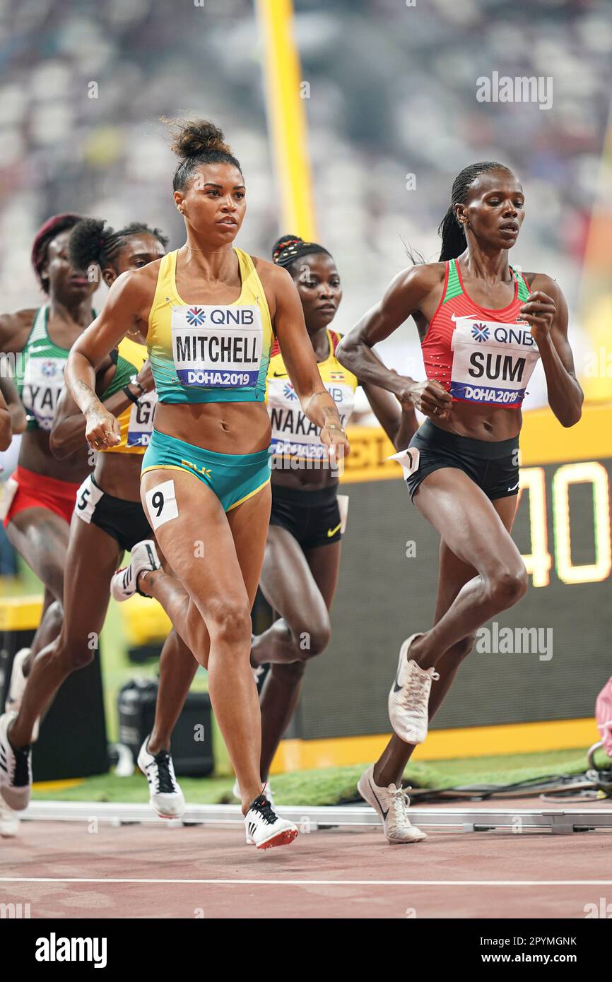Morgan Mitchell running the 800m at the 2019 World Athletics ...