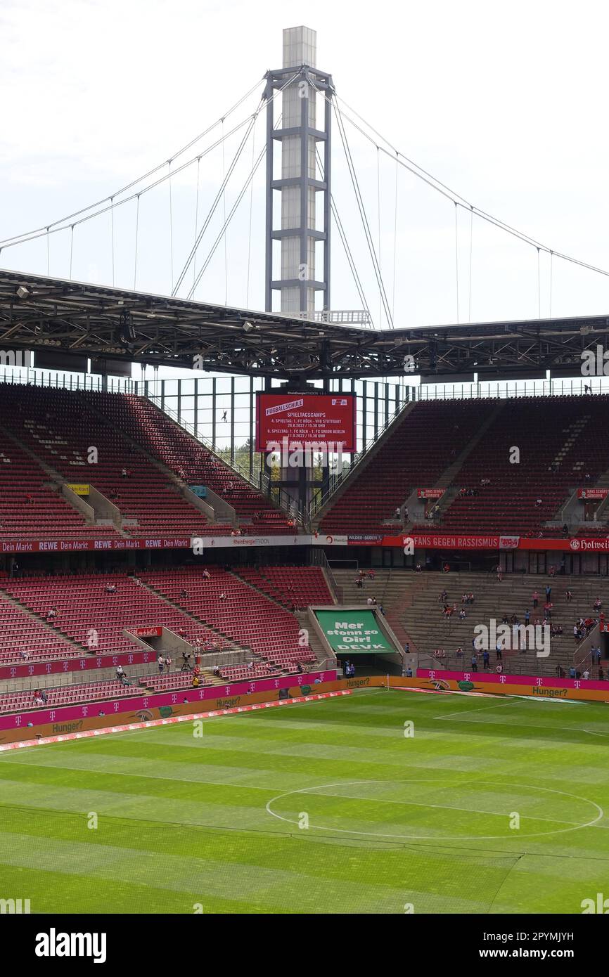 Featuring grandstands hi-res stock photography and images - Alamy