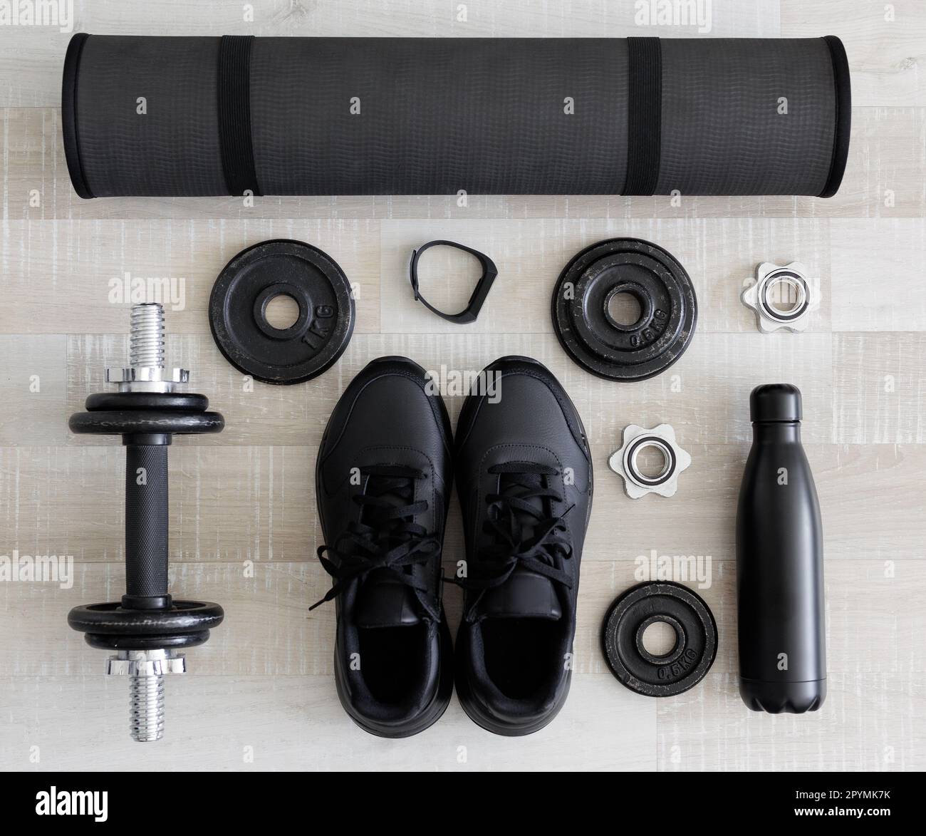 Flatlay of black workout equipment for training at home or gym Stock Photo - Alamy
