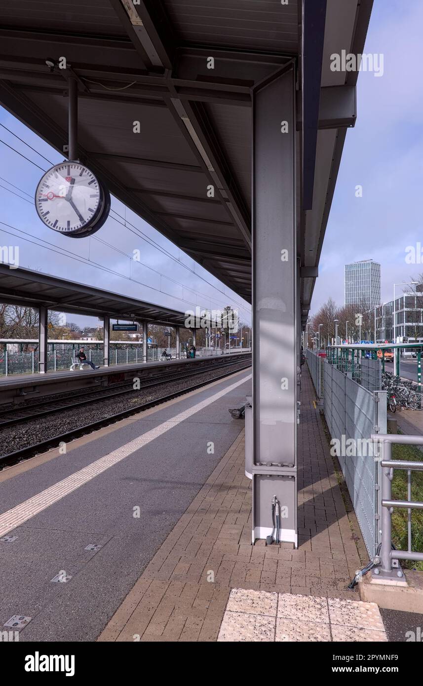 Train reference hi-res stock photography and images - Alamy