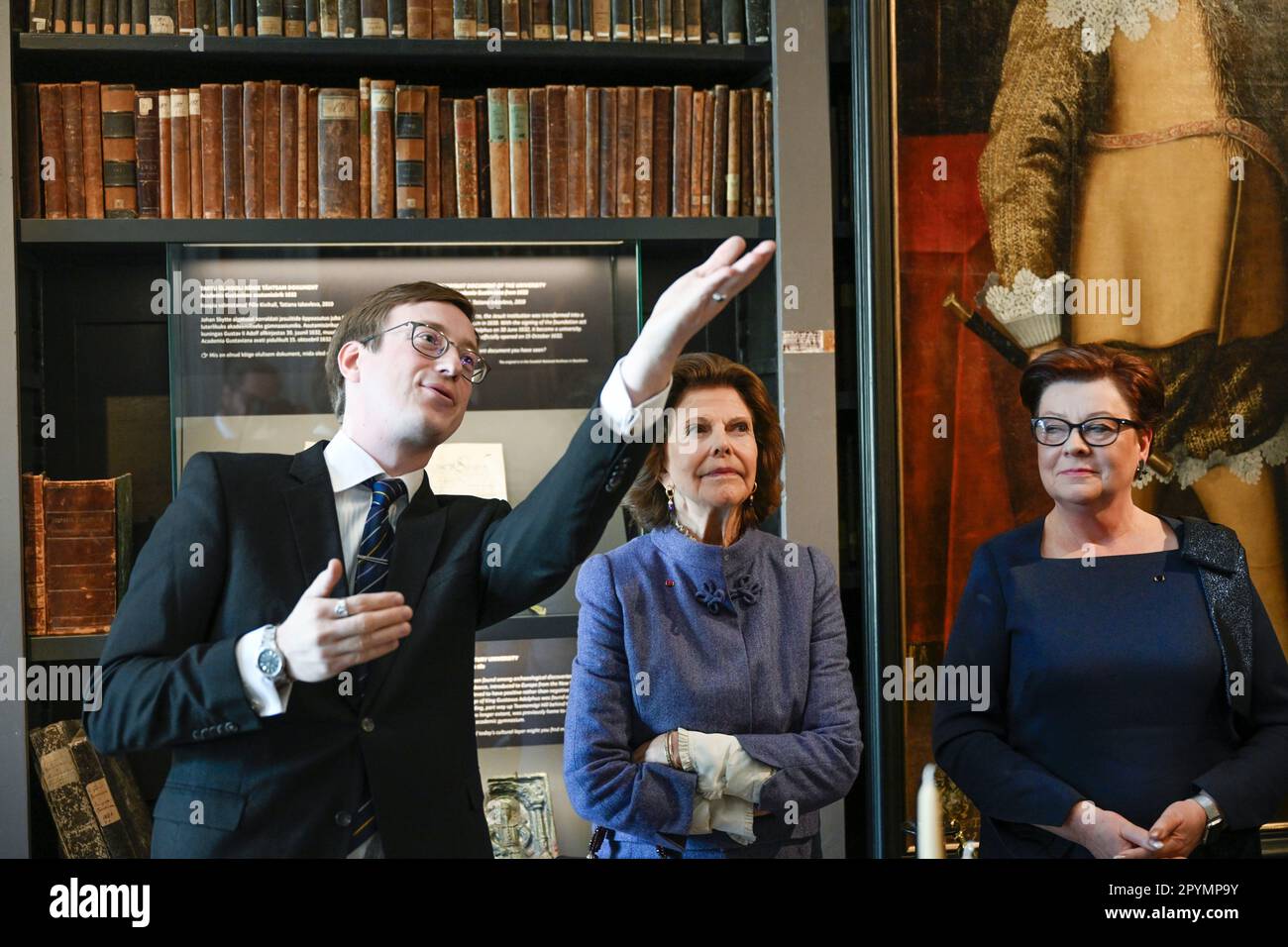 Sweden's Queen Silvia and Mrs Sirje Karis during a tour of the Museum ...