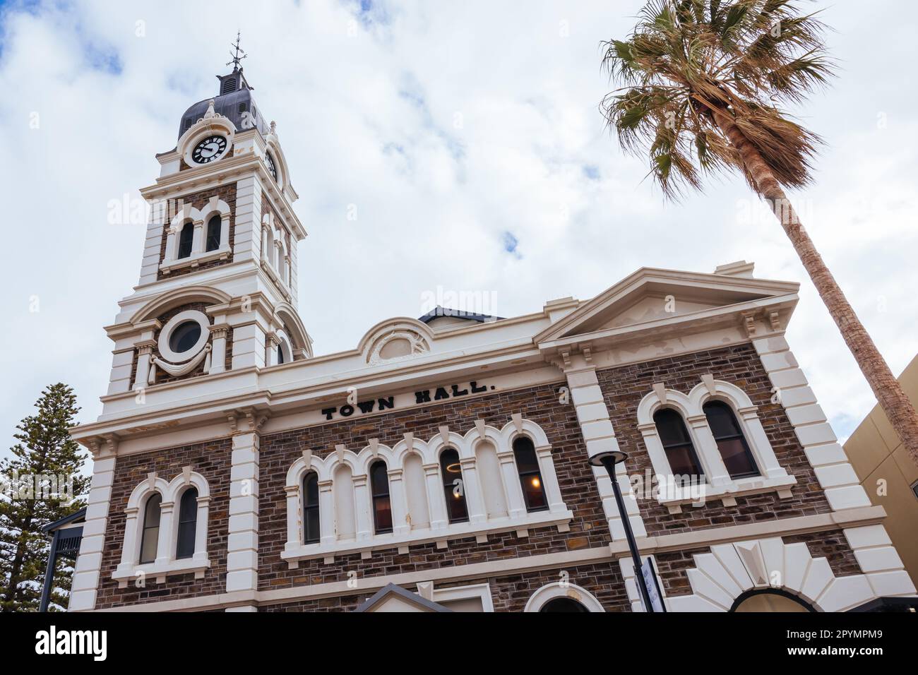 Happy people in adelaide australia hi-res stock photography and images ...