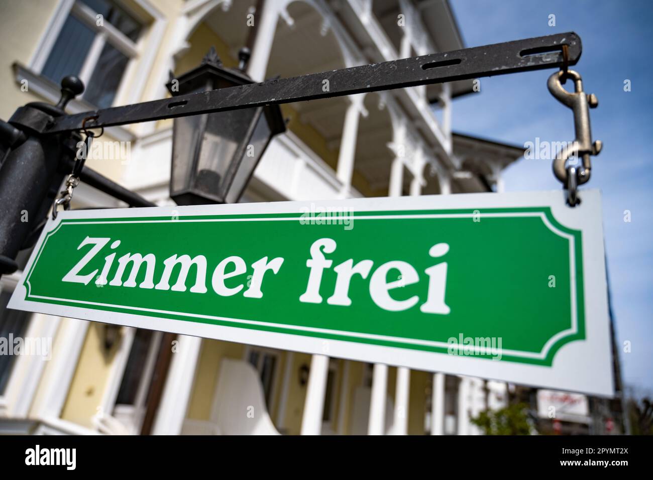 Binz, Germany. 04th May, 2023. A sign in front of a house says "room ...