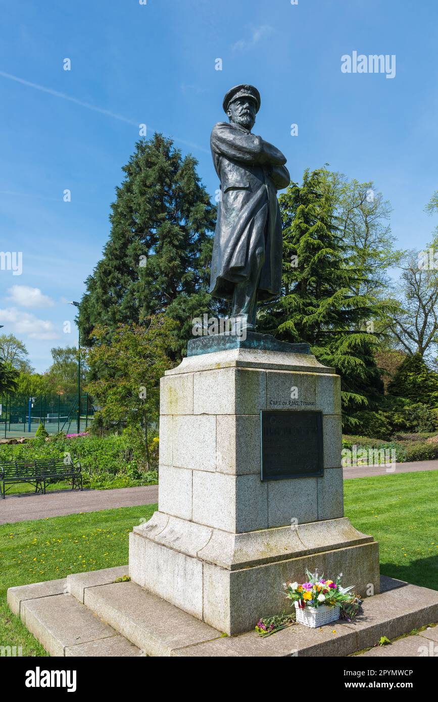 Captain Edward John Smith, captain of the Titanic, statue in Beacon ...