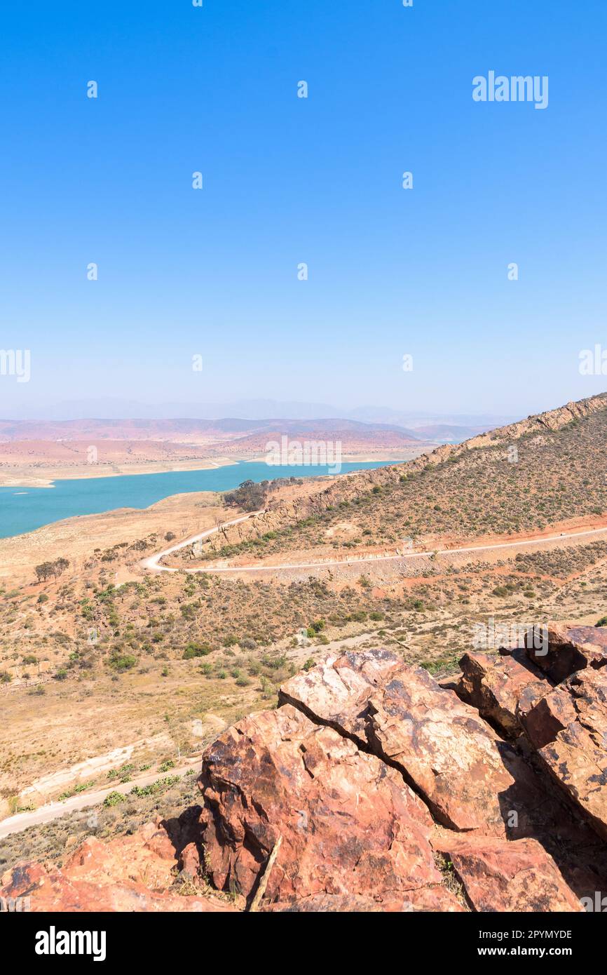 Reservoir dam water construction hi-res stock photography and images ...