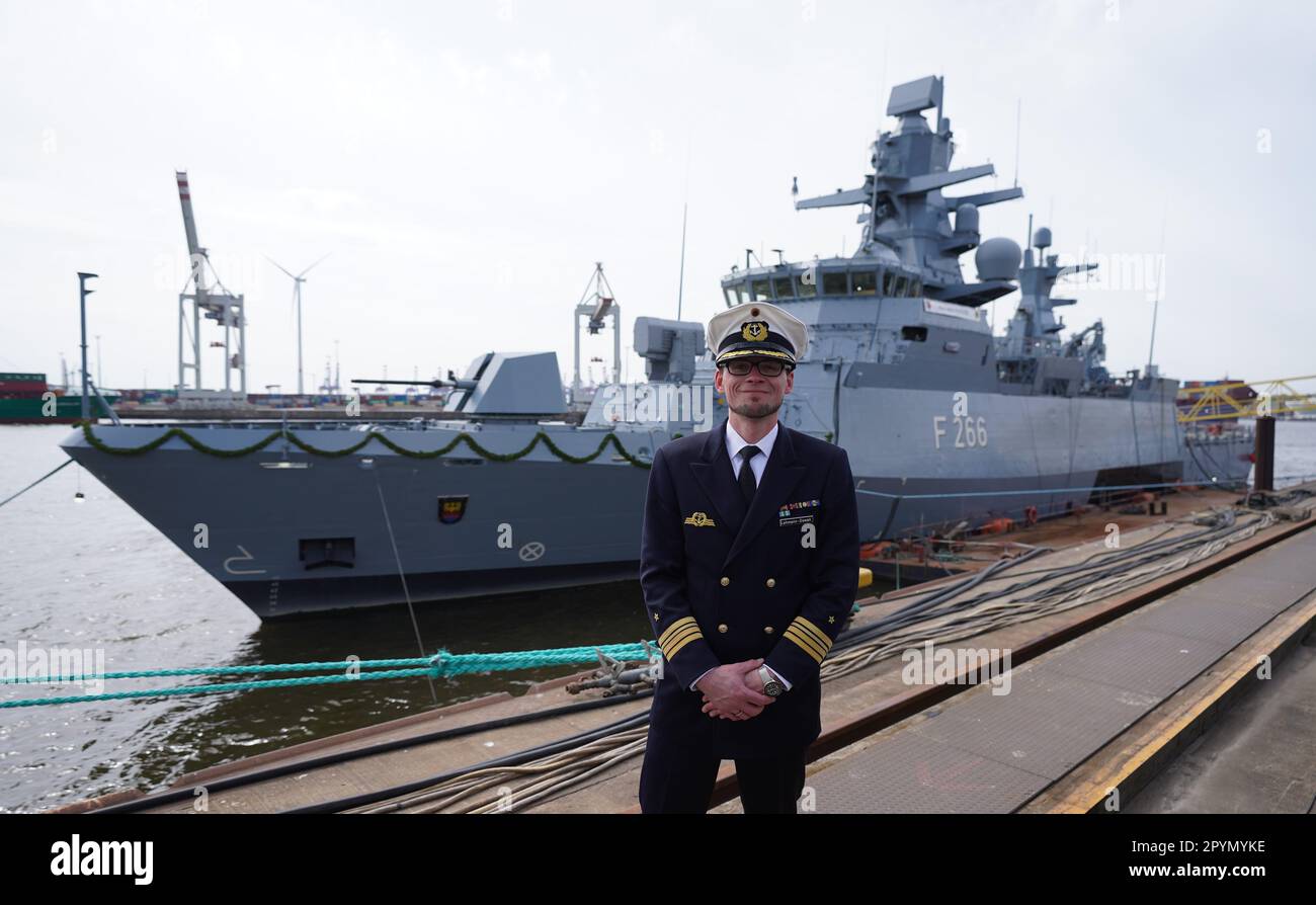 04 May 2023, Hamburg: Vice Admiral Frank Lenski, Commander of Fleet and ...