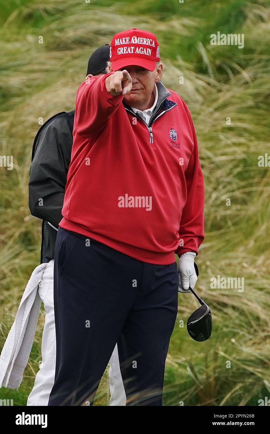 Former US president Donald Trump on the 4th tee at Trump International ...