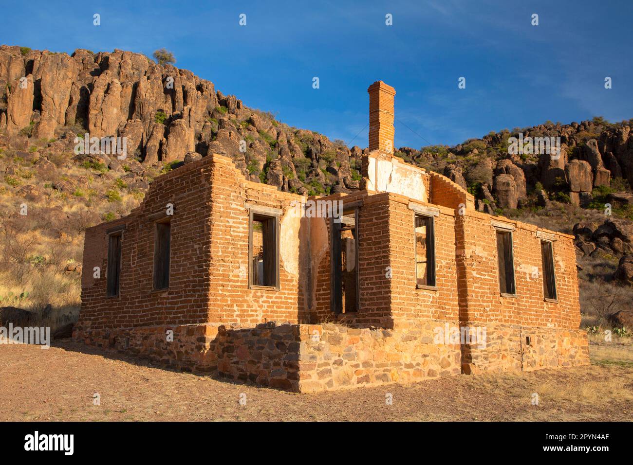 Officers' Quarters ruins, Fort Davis National Historic Site, Texas ...