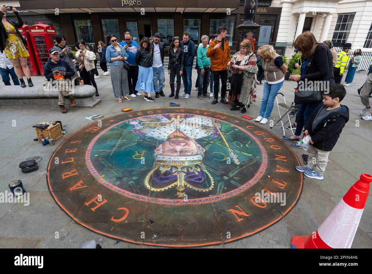London, UK. 4 May 2023. People view pavement chalk artist Julian Beever ...