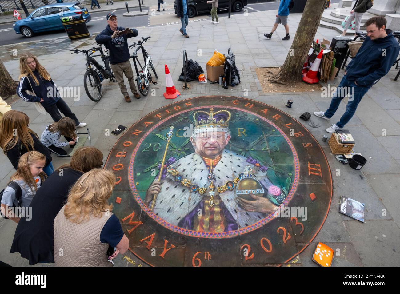 London, UK. 4 May 2023. People view pavement chalk artist Julian Beever ...