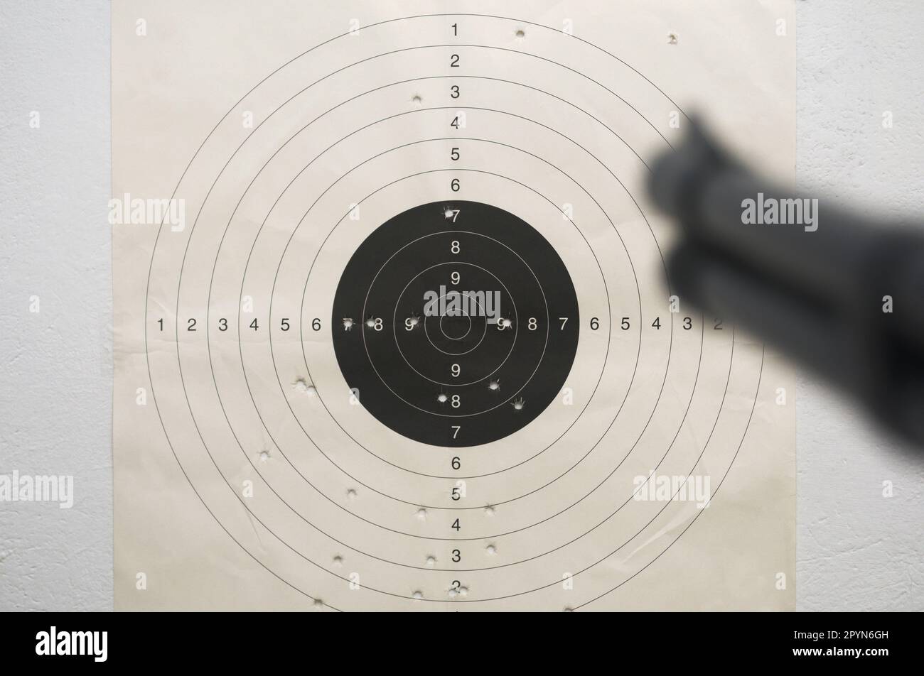 Shooting circle hi-res stock photography and images - Alamy