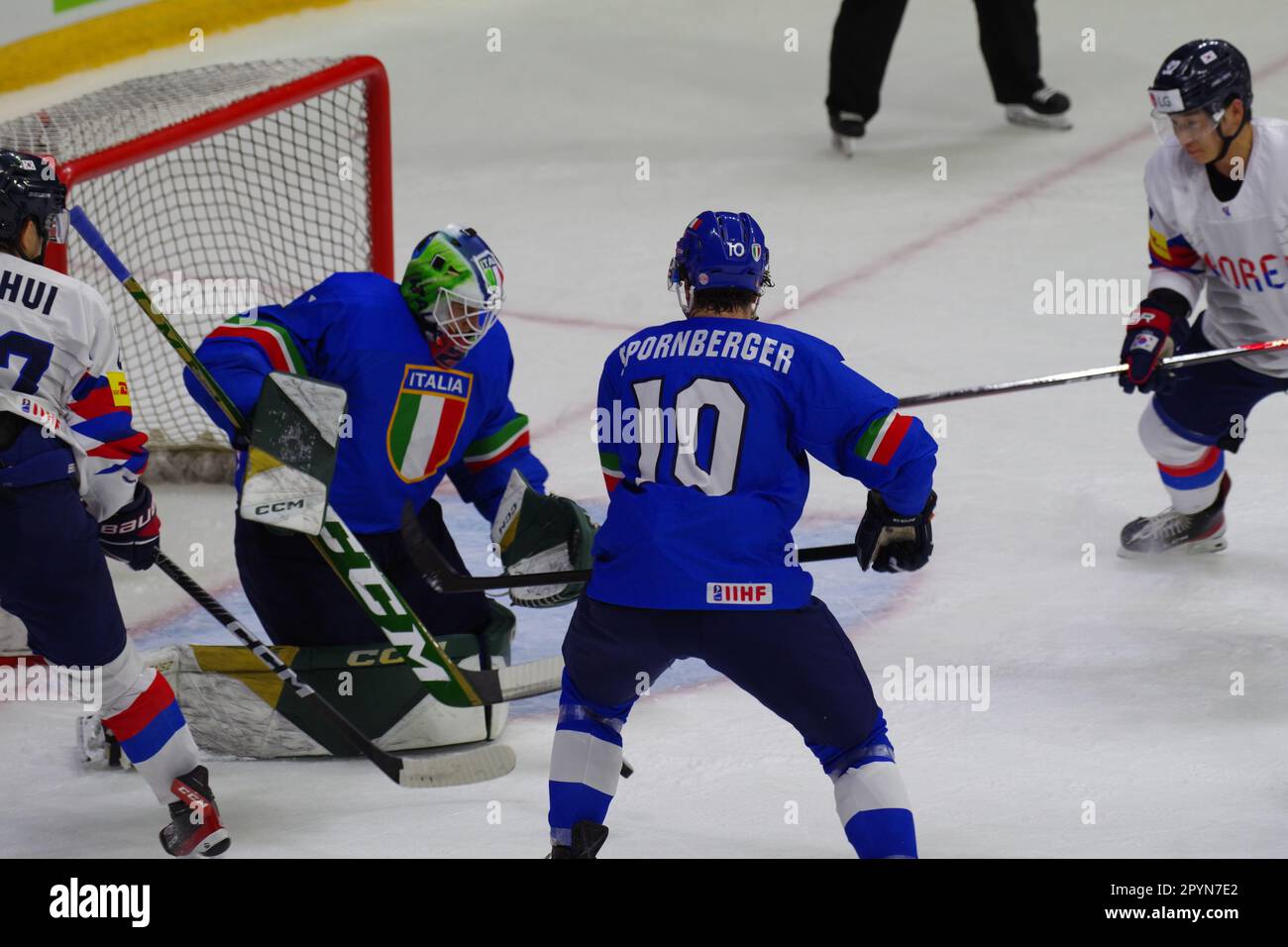 Damian clara hi-res stock photography and images - Alamy