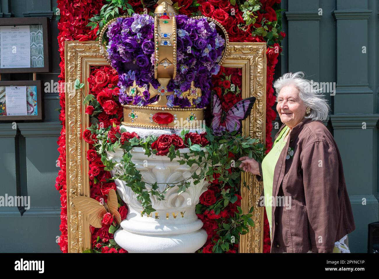 Windsor, Berkshire, UK. 4th May, 2023. The Ivy Restaurant opposite ...