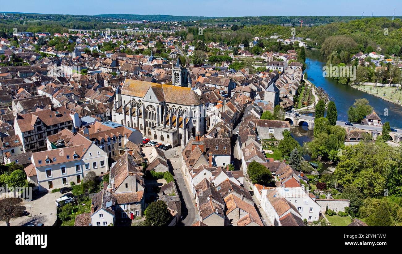 Aerial view of the medieval town of Moret-sur-Loing in Seine et Marne ...